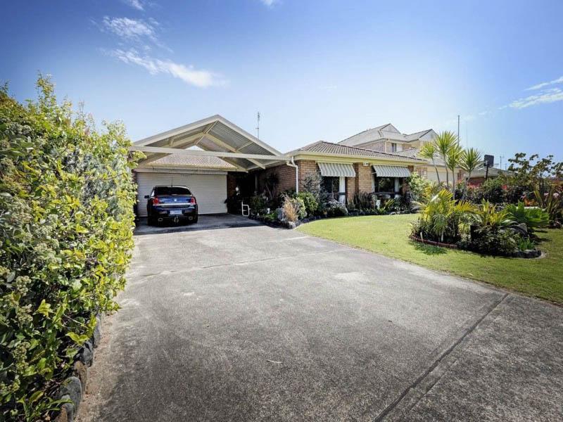 Elizabeth Parade - B&S Nelson